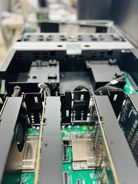 삼성전자(주) 디지털시티 (수원) MX사업부 ML (Machine Learning) 4-GPU SYSTEM